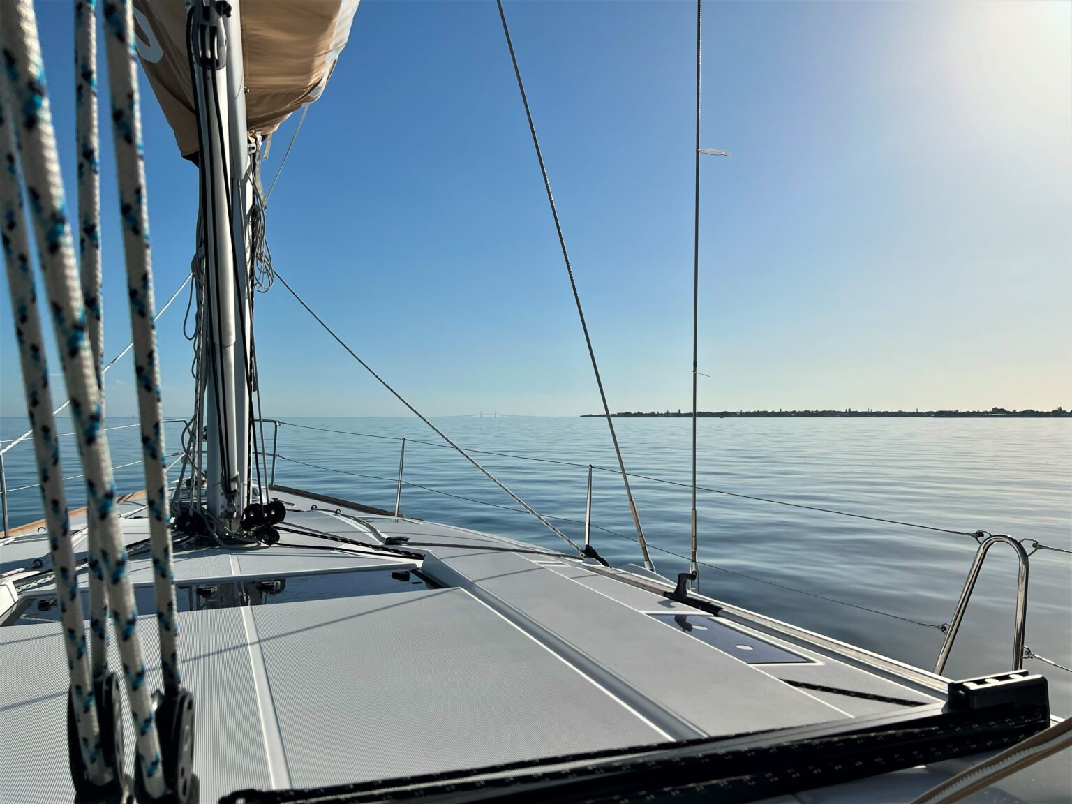 Get sailing certified with Offshore Sailing School in Florida - Pure Wander